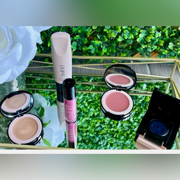 Doll 10 | Makeup | Doll 5 Piece Makeup Bundle Choice Of Foundation Type ...